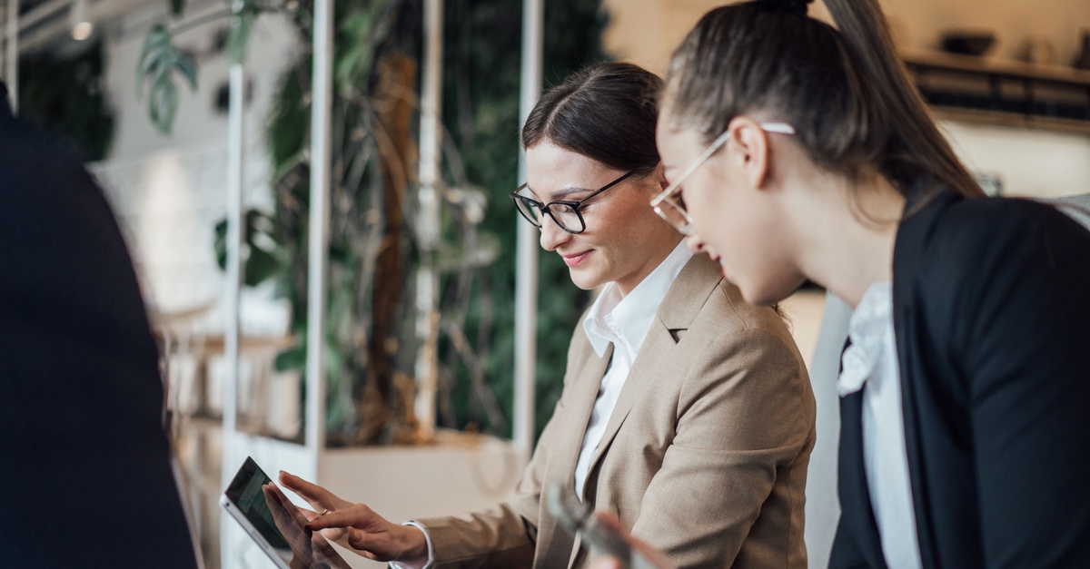 Salary review: 11 problems you can solve with compensation...